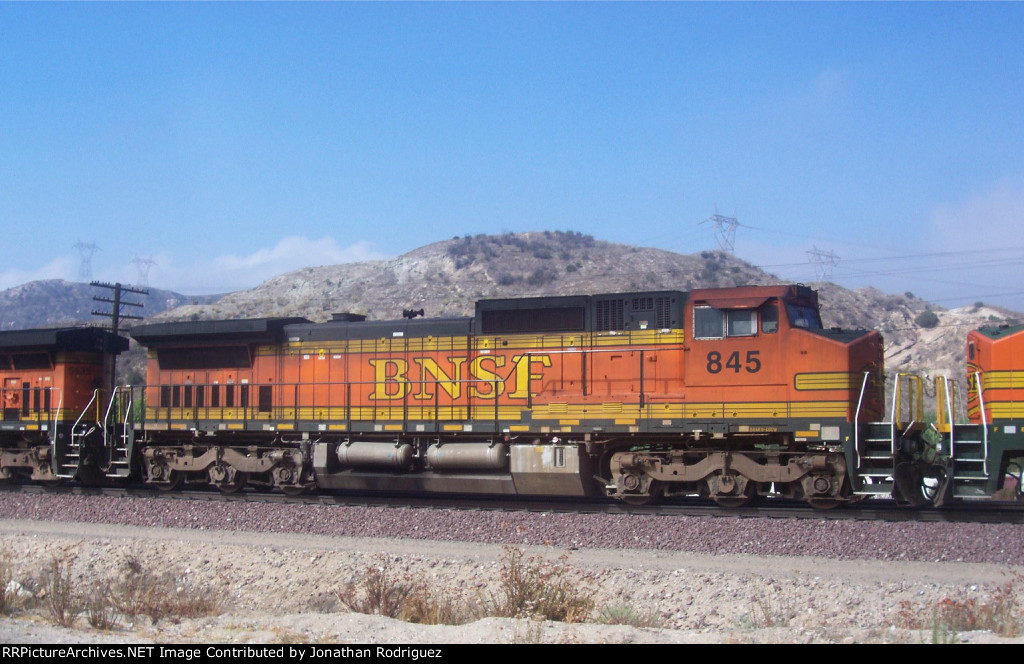 BNSF 845